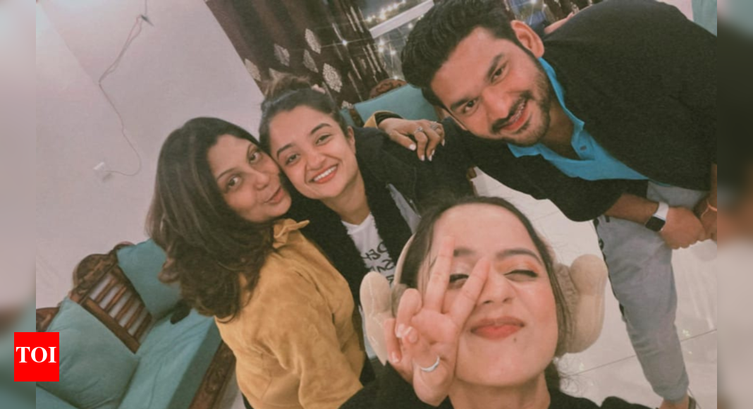 Maira Dharti Mehra celebrates birthday by seeking blessings at ...