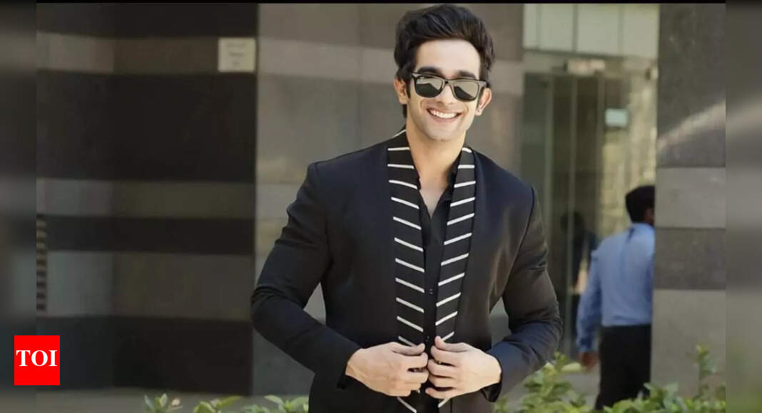 Aman Gandhi requests men to start being ‘expressive’ on International ...