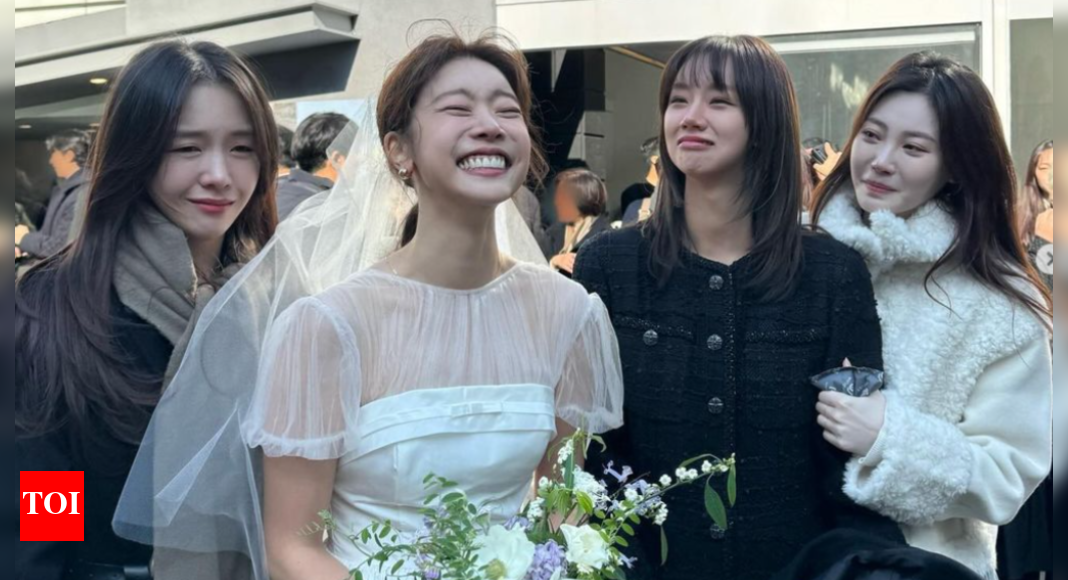 Girl's Day member Hyeri gives an emotional speech at Sojin's wedding ...