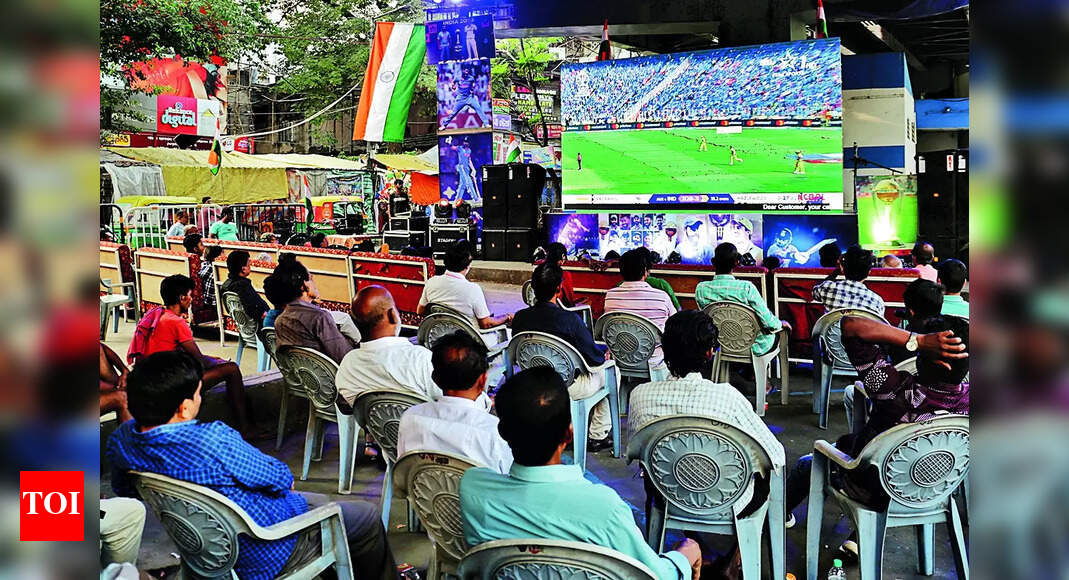 Aussies Outplay Men In Blue: Heartbreak at Packed Restos: Aussies ...