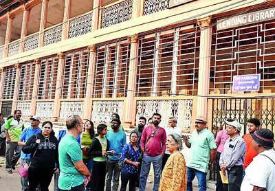 Qutubuddin'S Tomb: ‘Sen-sational Vav’ - Unveiling the Story of ...