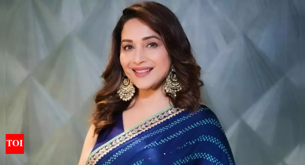 Madhuri Dixit honoured with 'Special Recognition for Contribution to Bharatiya Cinema' award at ...