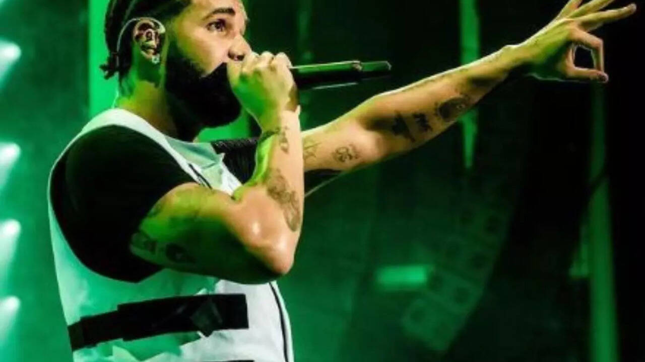 Drake Reveals New Face Tattoo: A Familiar Arabic Phrase from His Roots