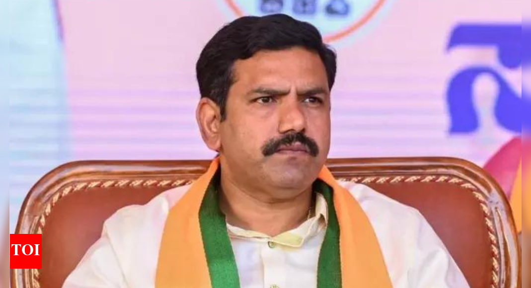 Karnataka Bjp Chief Demands That Cm Siddaramaiah Seek Resignation Of