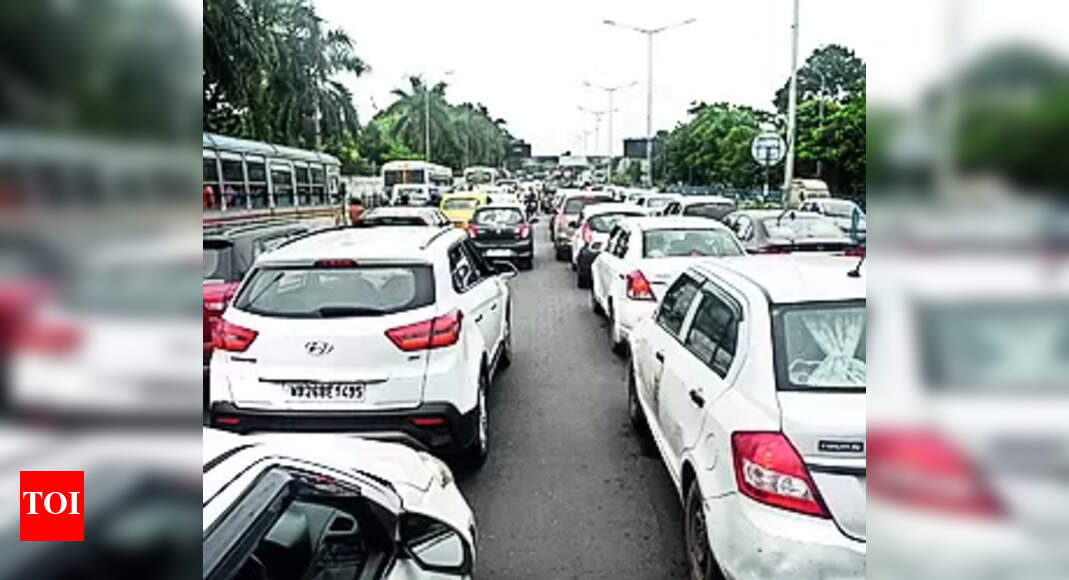 EM Bypass: 750 Of 30,000 Vehicles Plying Daily On Em Bypass Break Speed ...