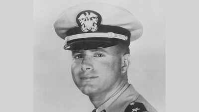 Don Walsh: Deep sea explorer Don Walsh, part of 2-man crew to first ...