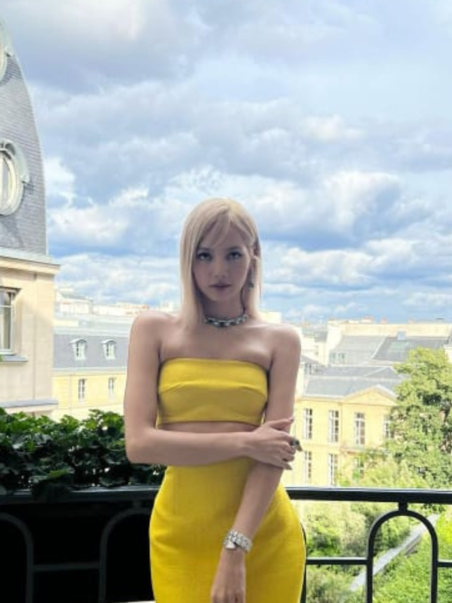 Blackpink Star Lisa-Inspired Outfits For Vacations | Zoom TV