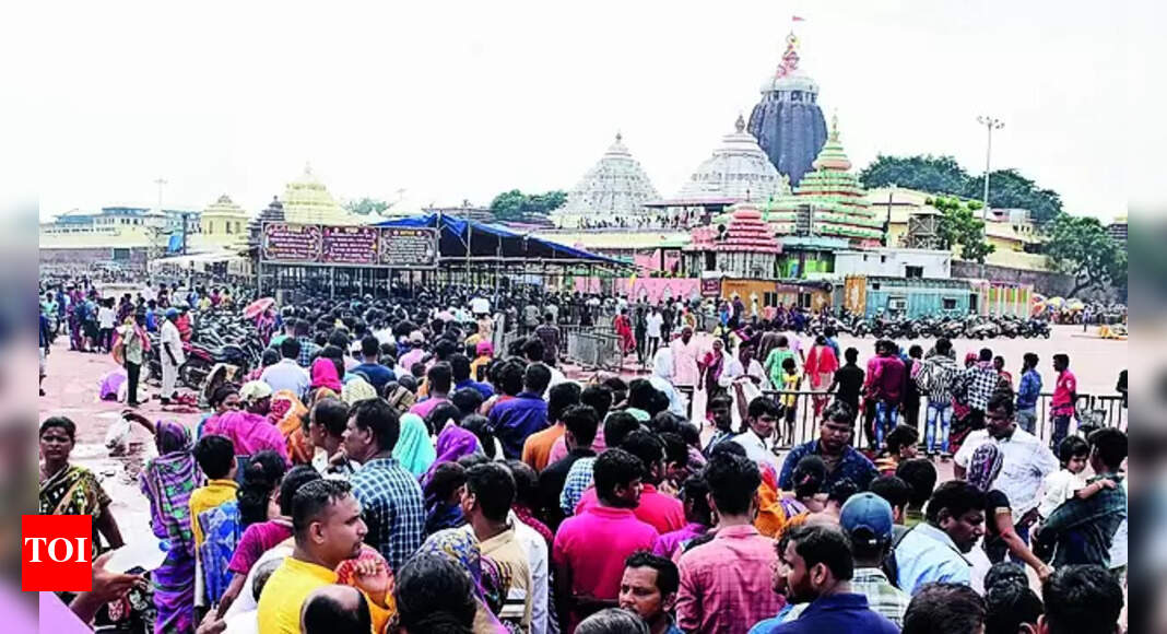 Puri: Resting Sheds with Chairs to Ease Darshan at Puri Temple ...