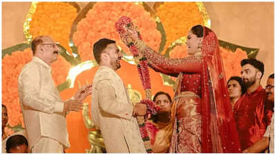 Karthika Nair-Rohit Menon Wedding Photo, Picture, Images, Video: A ...