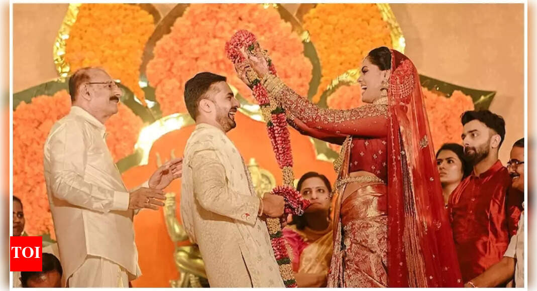 Karthika Nair-Rohit Menon Wedding Photo, Picture, Images, Video: A ...