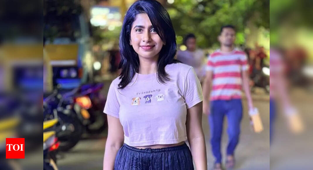 Actress Prathibha announces her exit from the TV show 'Mahanadi ...