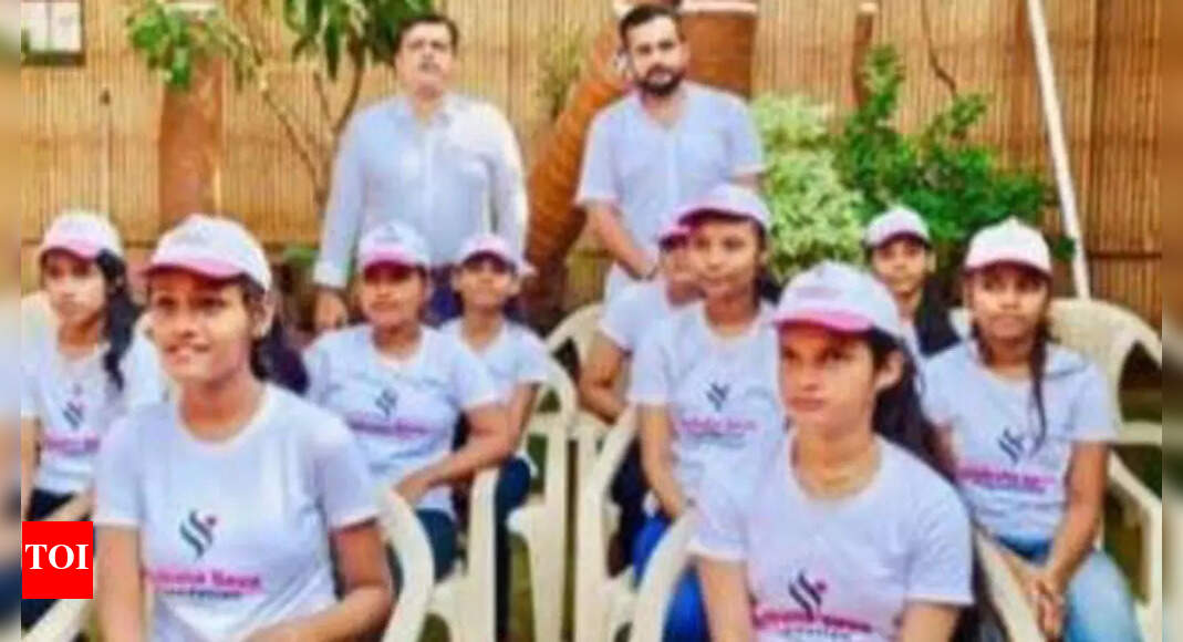 Mumbai: Congress leader advocate Avaneesh Tirthraj Singh funds ...