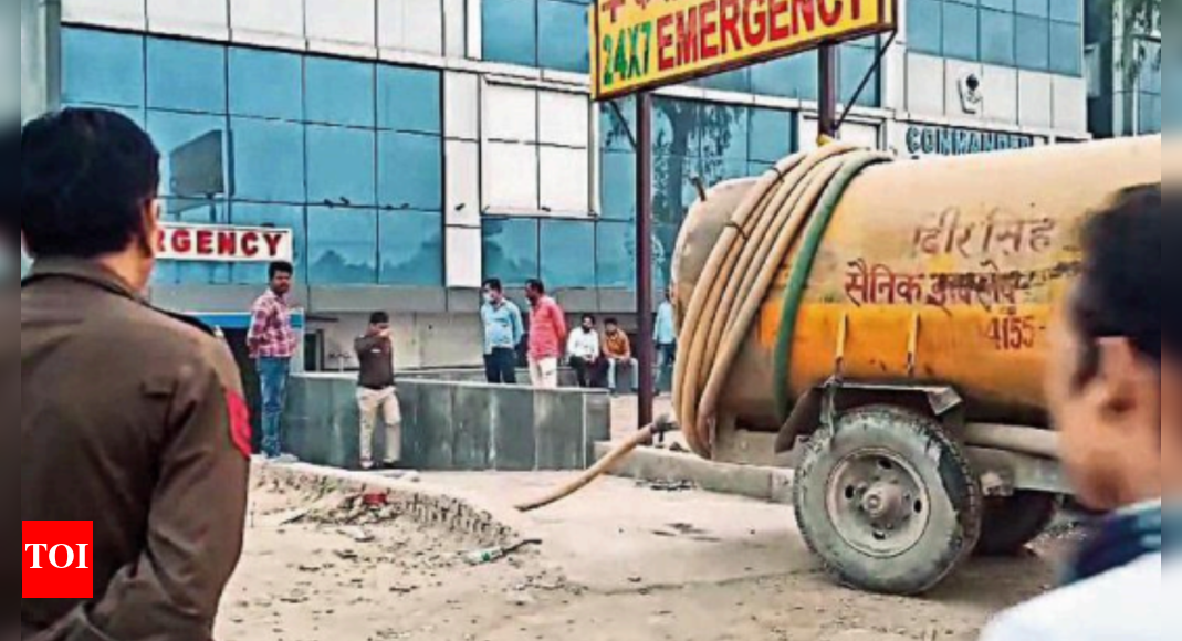 3 electrocuted in water tank at Ranhola hospital | Delhi News - Times ...