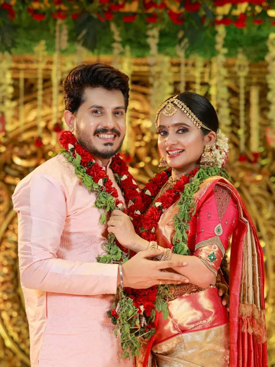 Meeth and Miri get married again | Times of India