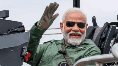 ‘Enriching experience’: PM Modi takes sortie on Tejas | Bengaluru News ...