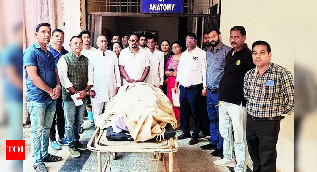 Voting: 80-yr-old Woman’s Family Fulfils Her ‘dehdaan’ Wish On Day Of ...