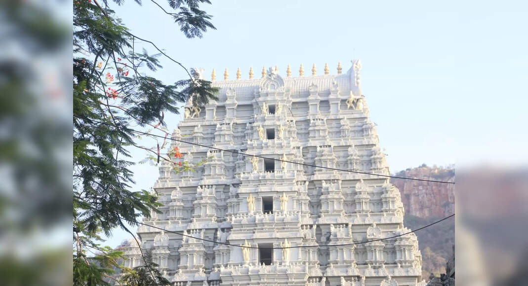 What makes Sri Venkateswara Temple in Tirumala a must-visit in South ...