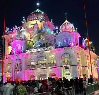 Prakash Parv: Prakash Parv: Thousands of Sikh Devotees Visit Patna Sahib Gurdwara for Guru Nanak ...