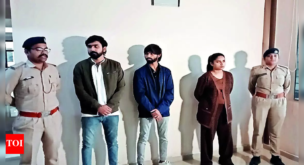 Woman: Woman Who Forced Man To Lick Her Shoes Arrested | Rajkot News ...