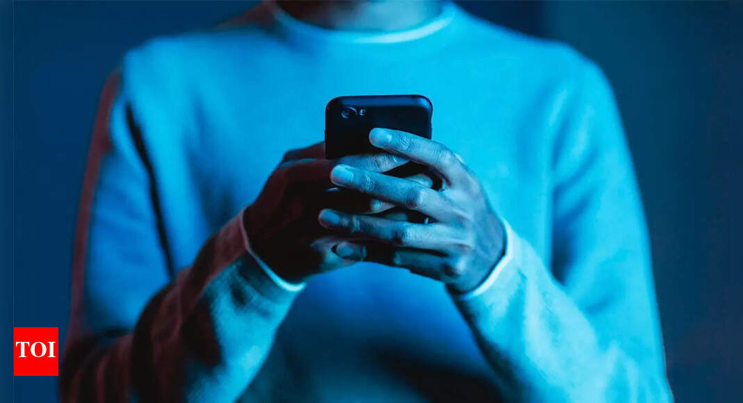 Smishing Attack: Beware of smishing! What should individuals be wary of ...