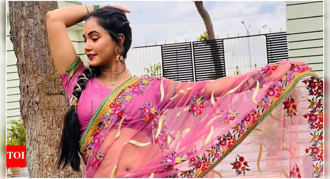 Trishakar Madhu's new song 'Rakhale Biya Muai Ke' is out! | Bhojpuri ...