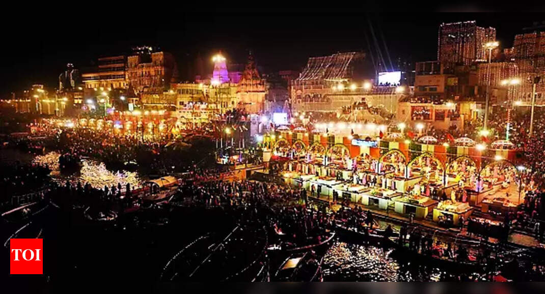 Dev Deepawali: Dgp Office Too Kept Eye On Dev Deepawali Crowd Mgmt ...