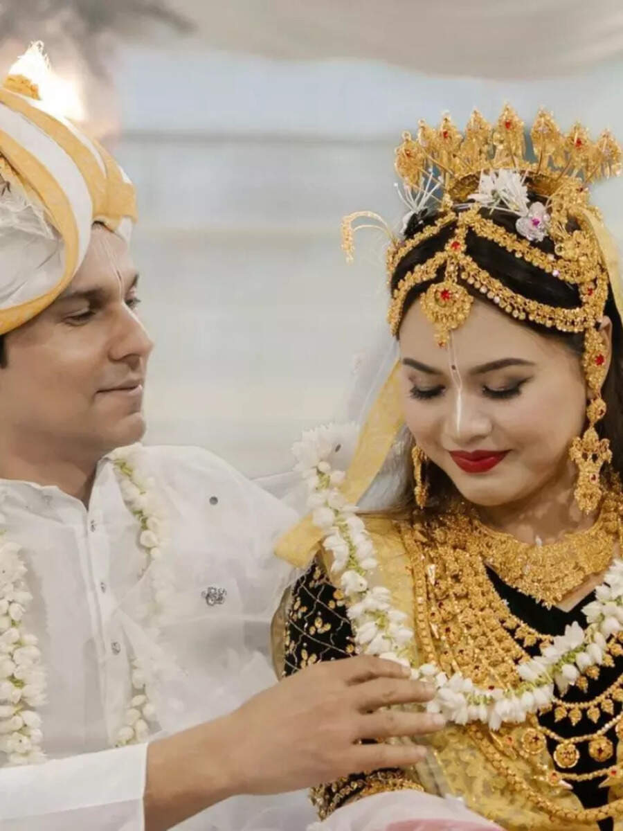 Lin Laishram Wedding Pics: Decoding Randeep Hooda's Wife Lin Laishram's Manipuri Wedding Look ...