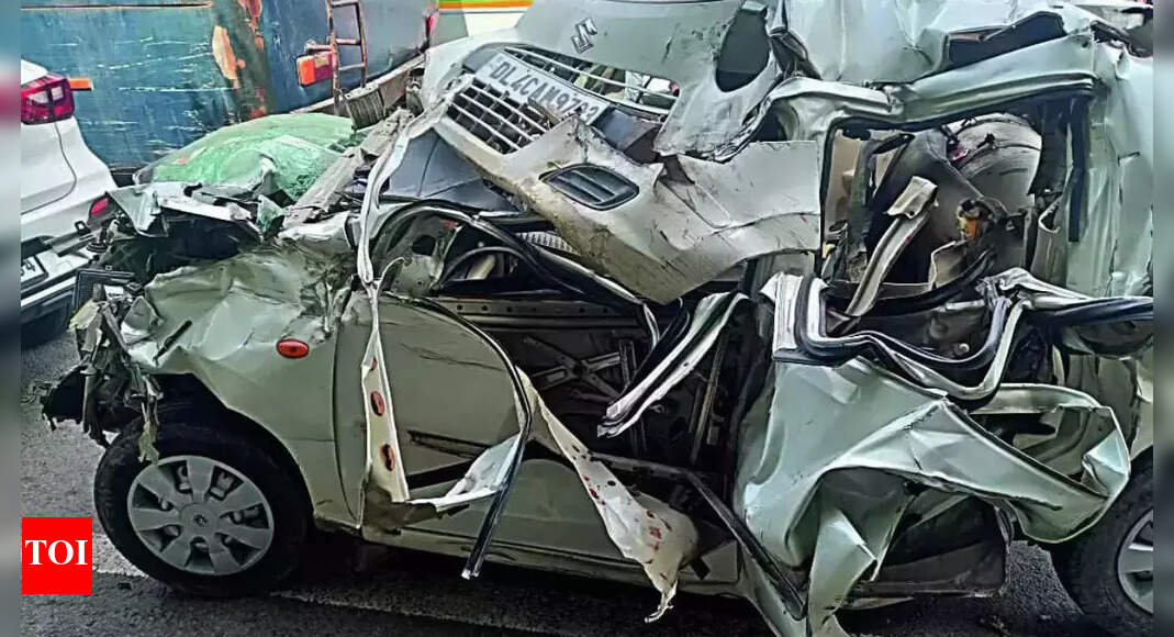 Heavy Vehicles Push Up Accident Graph | Delhi News - Times of India
