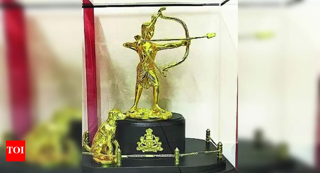 Karnataka: Karnataka enhances Ekalavya cash award - Latest News ...