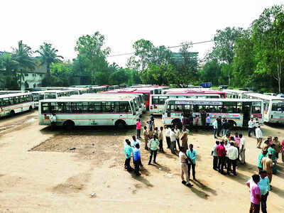 Transport Workers: Civic Transport Workers Go On Strike, 45k Passengers Stranded At Bus Stops ...