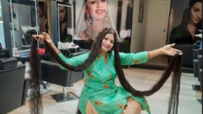 Prayagraj's Smita Srivastava with longest hair gets Guinness World ...