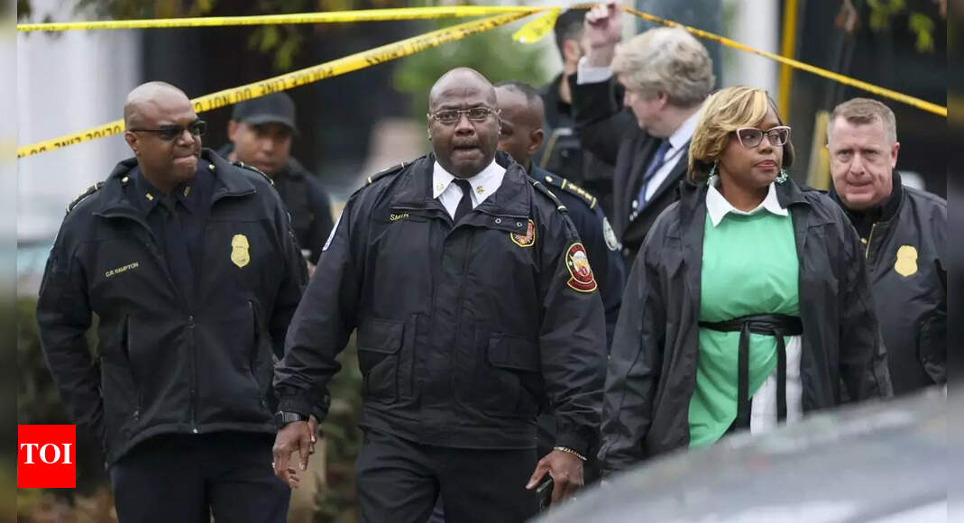 Protester: Demonstrator sets self on fire at Israel consulate in ...