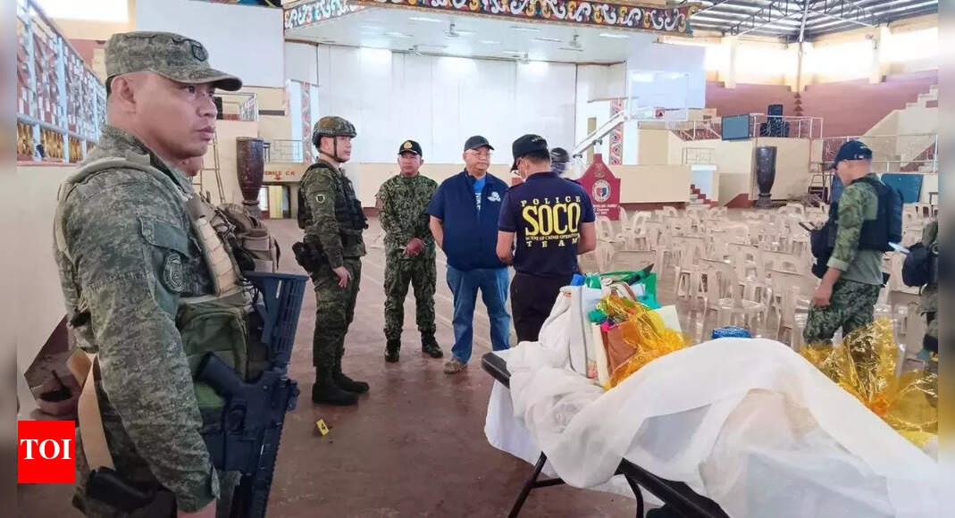 Police: 'Foreign terrorists' behind deadly bombing: Philippines - Times ...