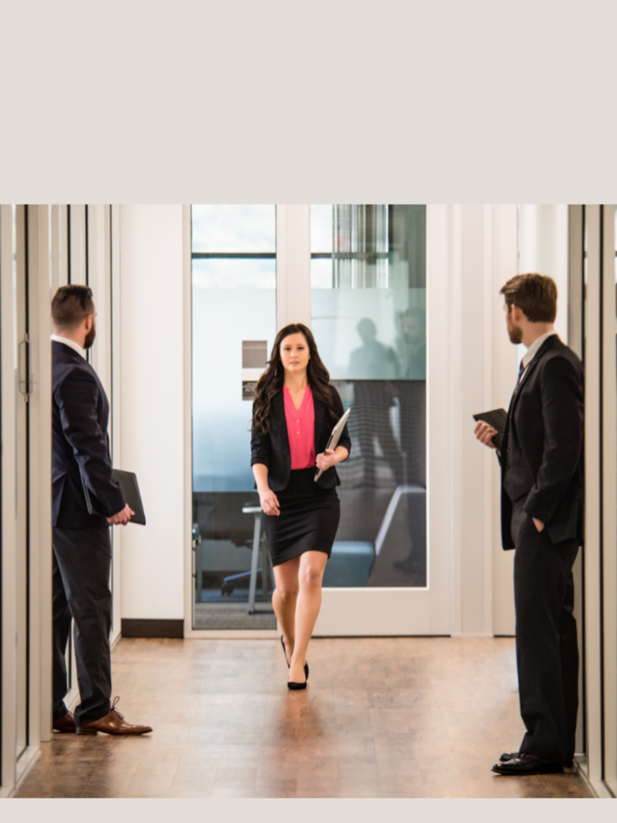 8 Ways To Own And Command A Room Without Saying A Word | Times Now