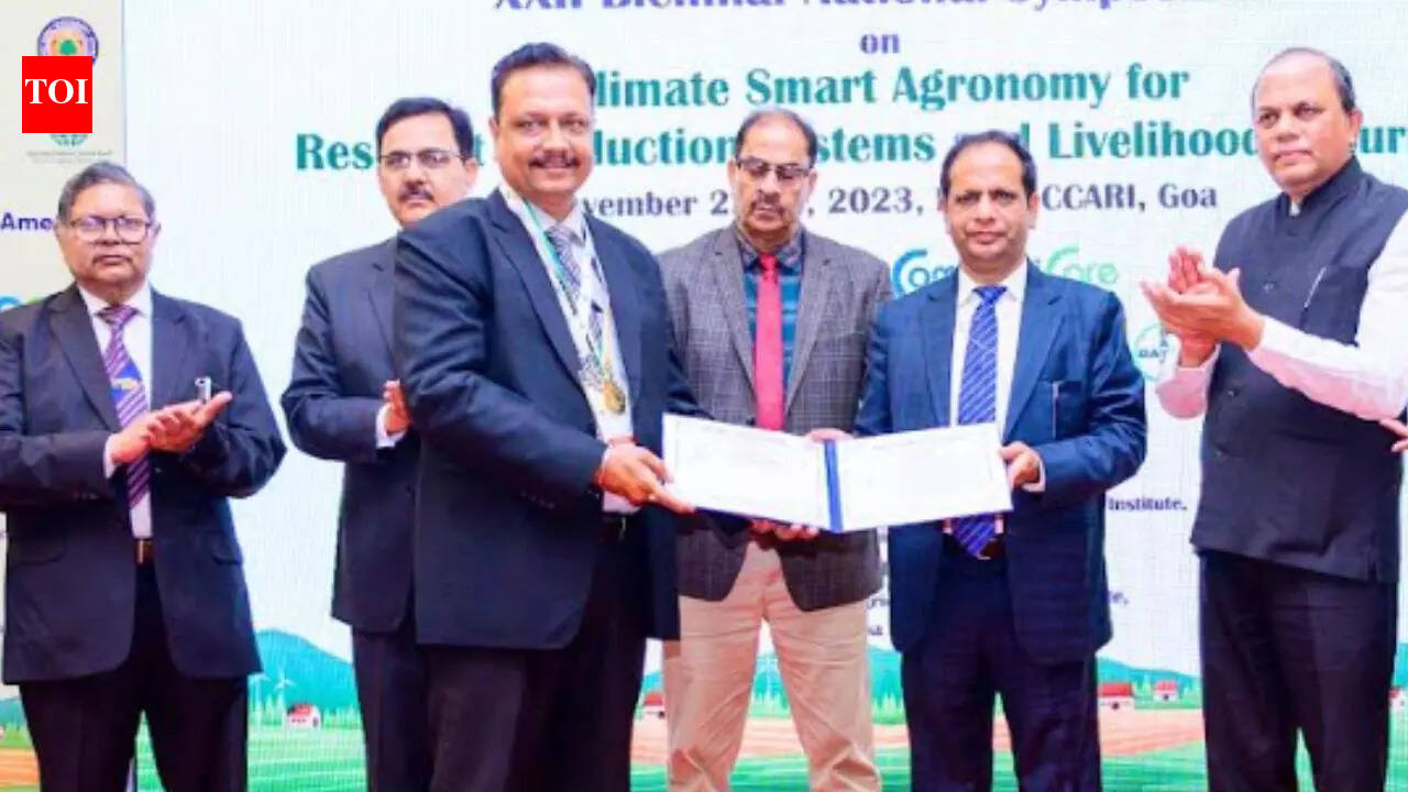 Chhattisgarh: Agronomy expert Dr Anil Dixit gets gold medal | Raipur ...