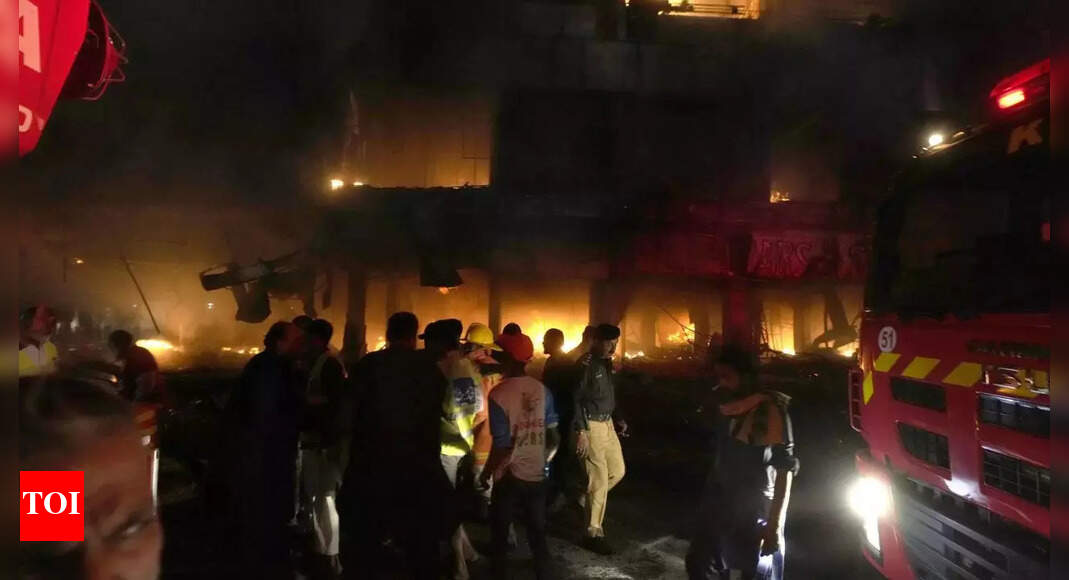 Fire: 3 killed at massive fire in Pakistan's largest southern city of ...