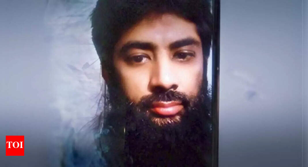 Let Commander Adnan Ahmed Who Plotted Attacks On Crpf Bsf Convoys