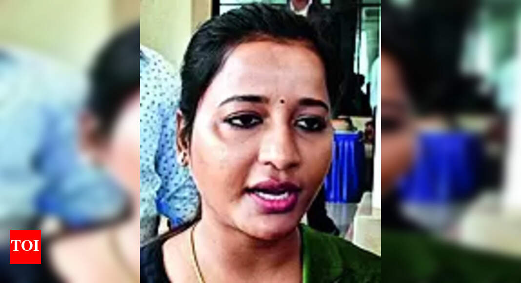 MLA: MLA: Sr H’bag official trying to sabotage my political career | Ranchi News - Times of India