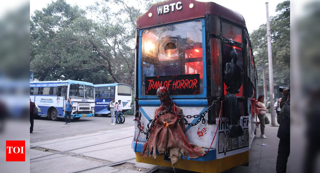 On board the ‘Tram of Horror’ with the Aussies in Kolkata - Times of India