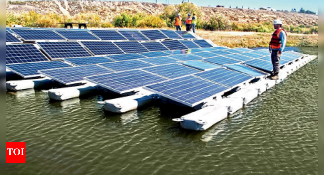 Floating Solar Panels: Floating Solar Panels on Narmada Canal in Gujarat | Ahmedabad News ...