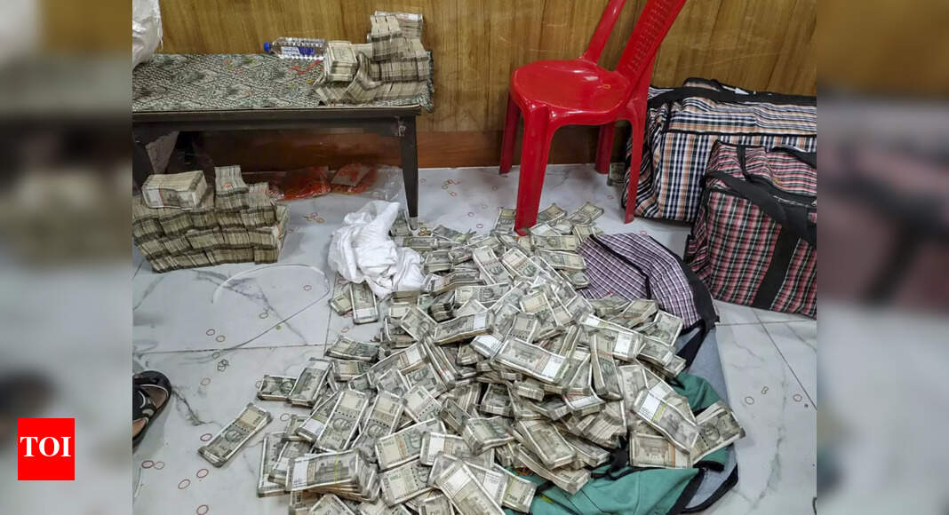 Dhiraj Sahu IT Raid News: Counting ends, Rs 340cr from Jharkhand MP ...