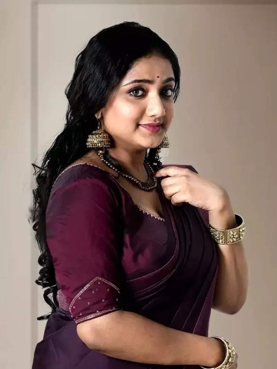 Charming clicks of Veena | Times of India