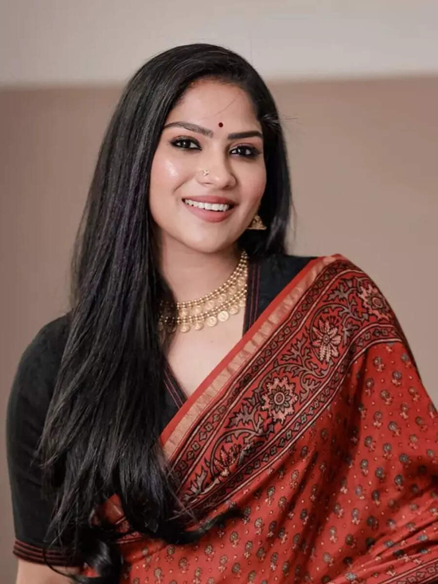 Draped in a saree, Swasika is truly a modern muse | Times of India