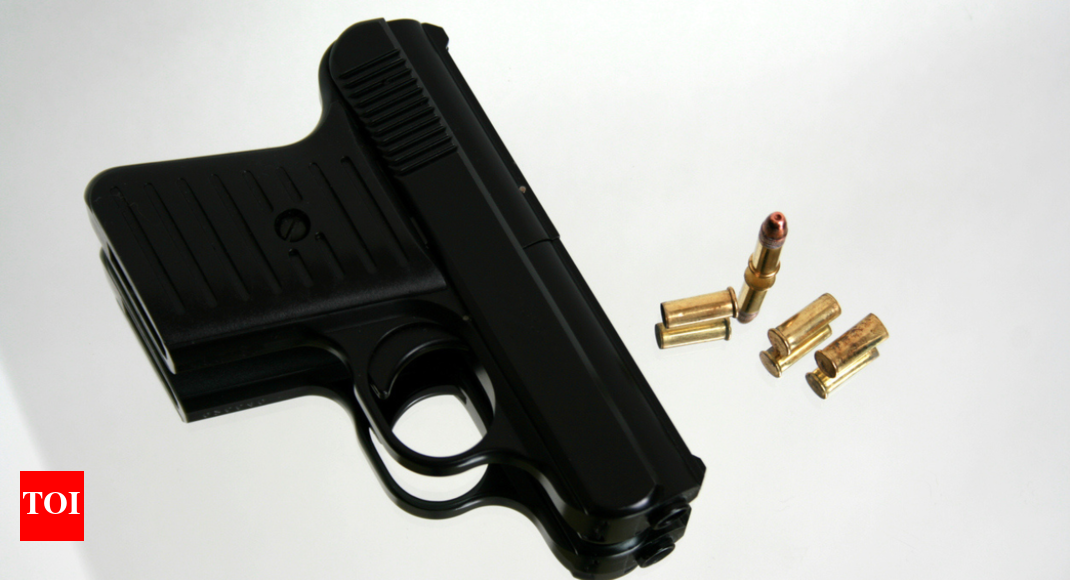 Woman enters MRI machine with gun hidden in her back pocket, what ...