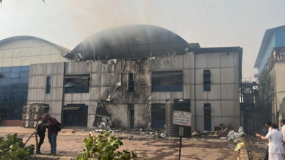 Work on Pod Hotel leads to fire at LTT station in Mumbai | Mumbai News ...