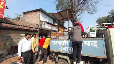 Anti-encroachment drive in Deolali camp | Nashik News - Times of India