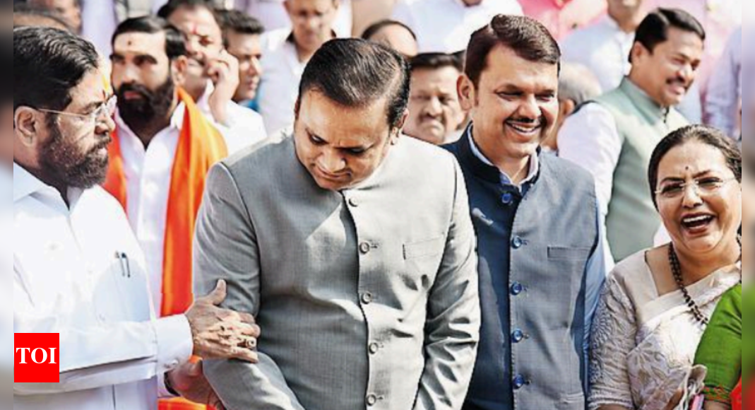 SC moved to seek time till Jan 21 for Sena case order | Mumbai News ...