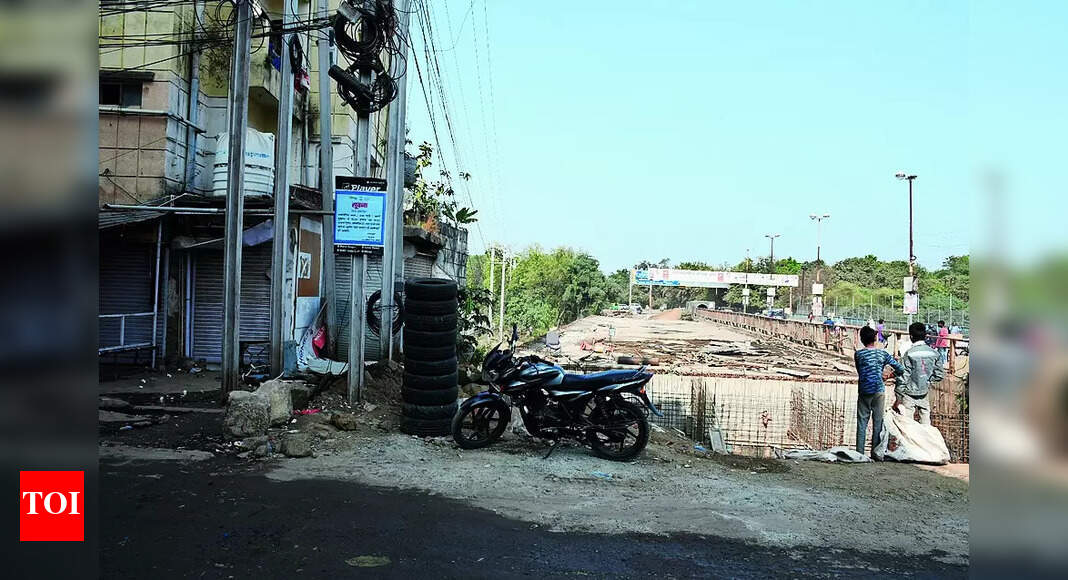 Public Toilet: Loo & Behold! Only 1 Public Toilet On 6-lane Kolar Road ...