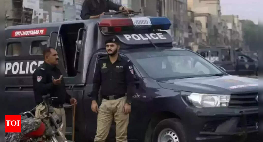 Police headquarters, checkpost come under attack in Pakistan, 5 law ...