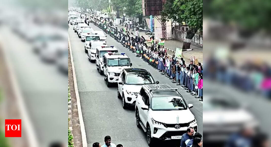 5,350 Cops To Stand Guard For Pm Visit | Surat News - Times of India